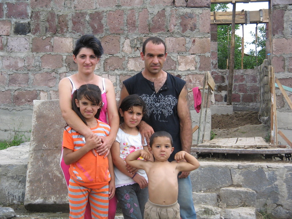 How to Share Helping 2 low income families in housing poverty ...