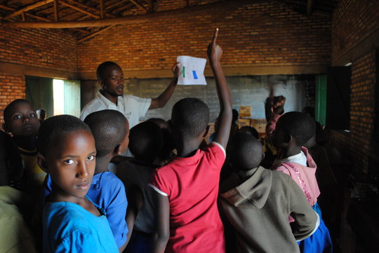 strengthen hand washing to 800 children in Rwanda - GlobalGiving