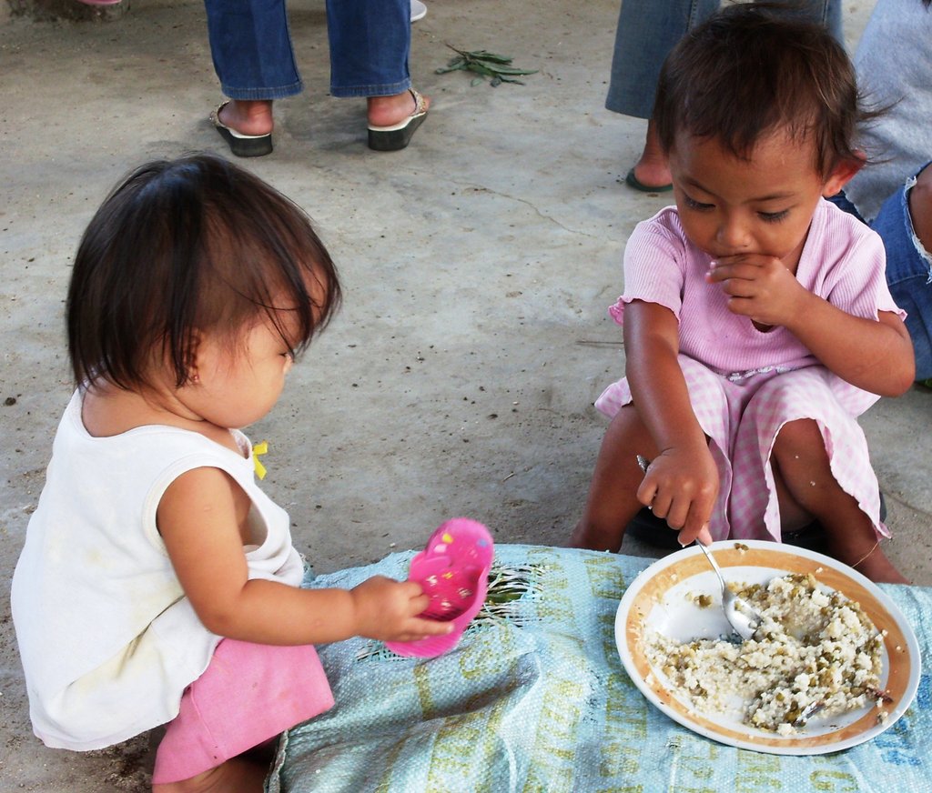 Ensure Food for 500 Poor Filipino Villages - GlobalGiving