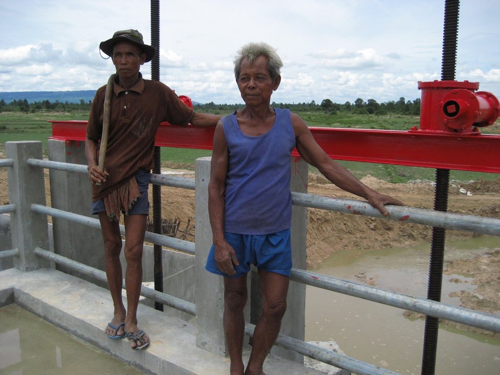 Increase rice yield for Cambodian poor farmers - GlobalGiving