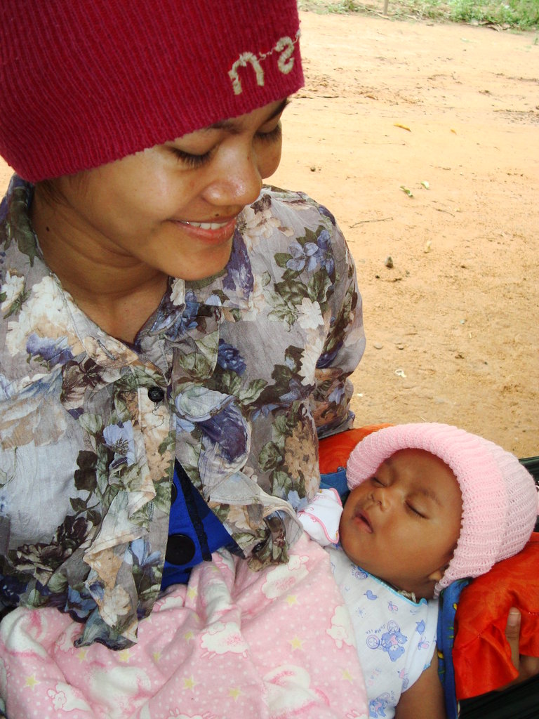 Train midwives to help 4600 children in Cambodia - GlobalGiving