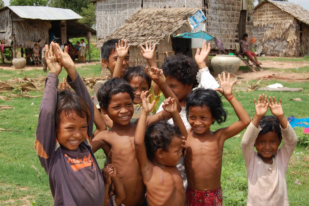 Train midwives to help 4600 children in Cambodia - GlobalGiving