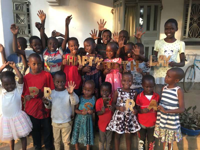 Provide Meals To The Orphans in World For Life Children's Home ...